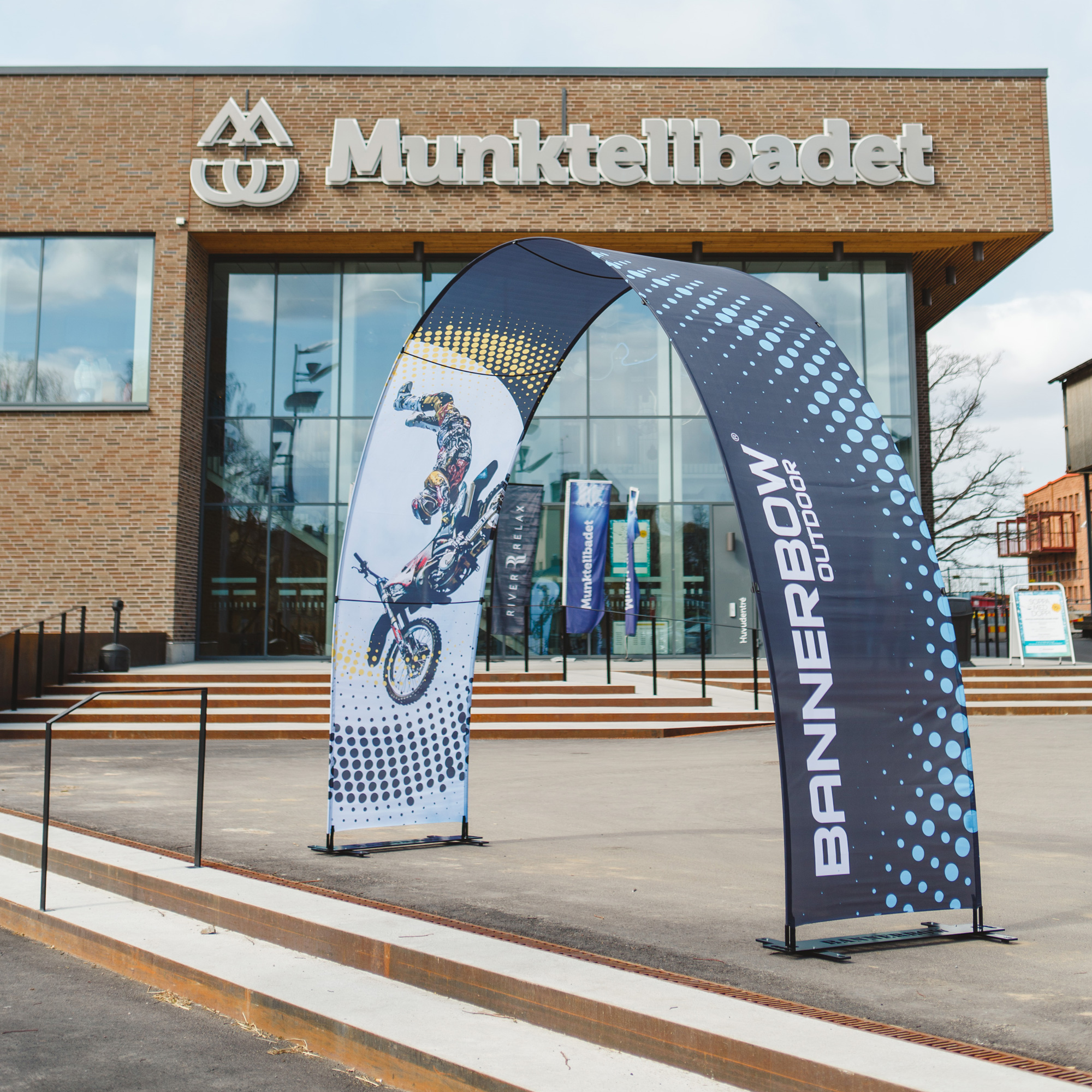 Custom Branded Zoom+ Event Arch | Discount Displays