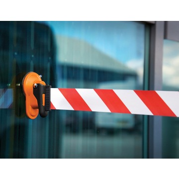 Skipper™ Wall Mount Receiver Clip Bracket | Discount Displays