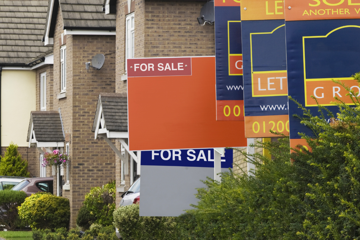 Estate Agent Boards - Rules & Regulations - Discount Displays Blog