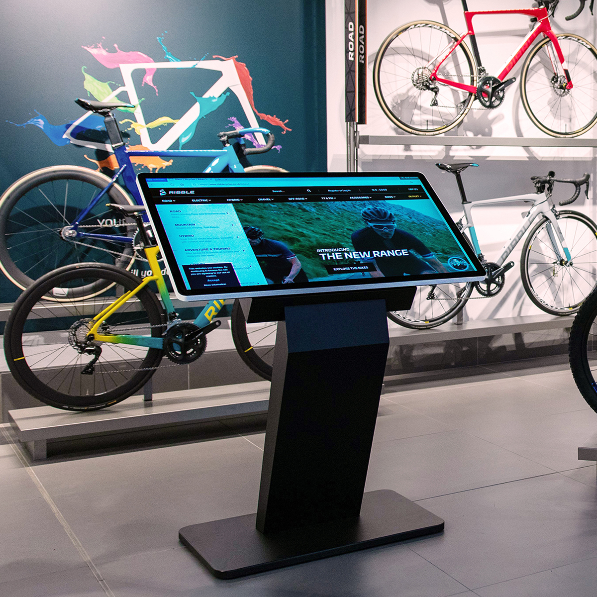 Exhibition Display Accessories: The Icing on the Cake